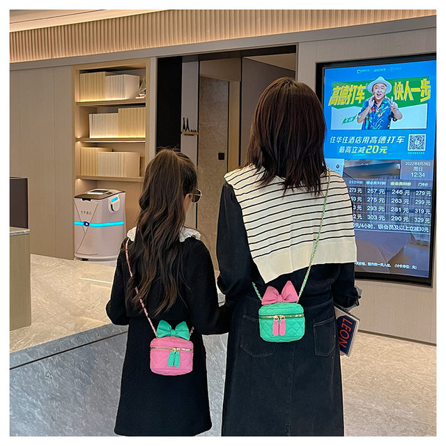 This year's popular new mini bag for girls with bow, cute and trendy ...