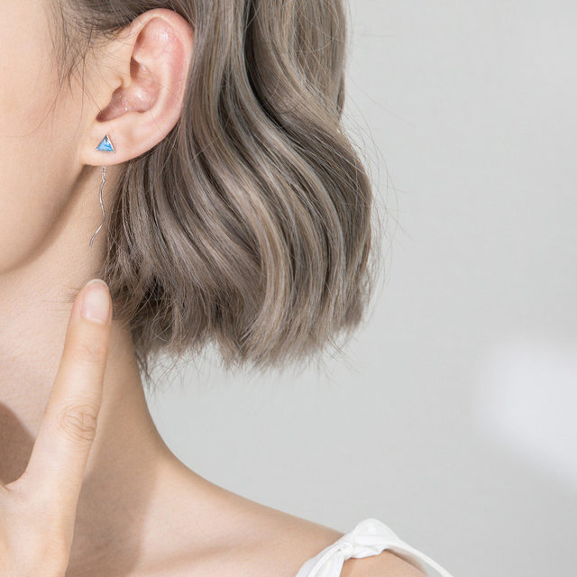 Pure silver triangular wavy ear wire, temperament and personality ...