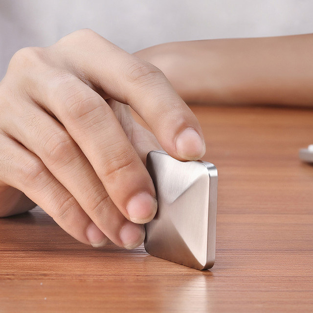 Douyin's same internet celebrity toy desktop flip Flipo Flip fingertip ...