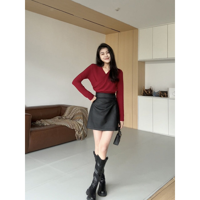 Zhang Axing 2024 New Cross V -neck Angola Red Show+Skin Skirt