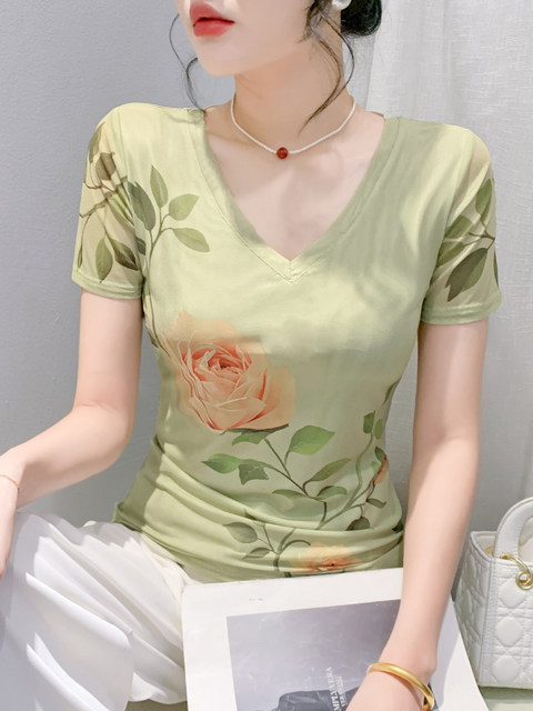 New summer V-neck short-sleeved T-shirt for women with large size slim ...