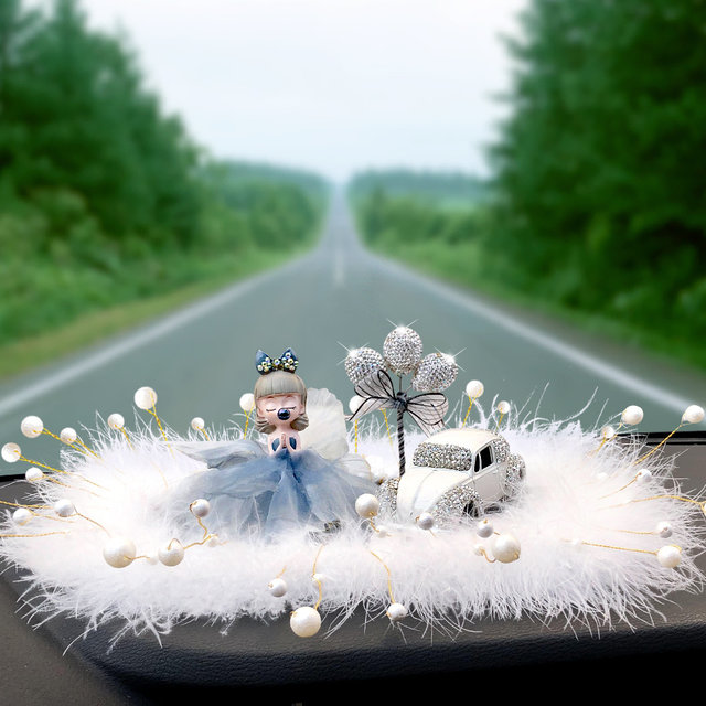 Internet celebrity goddess style car ornaments, cute car center console ...