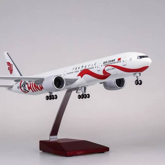 Boeing B777 Love China Air China assembled aircraft model passenger aircraft model alloy with ...