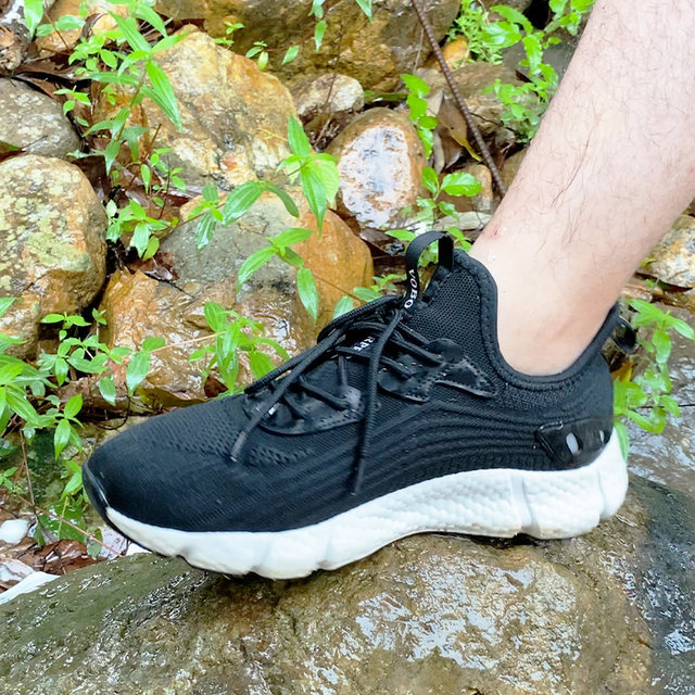 Orange black technology waterproof sports shoes men's shoes magnetic ...