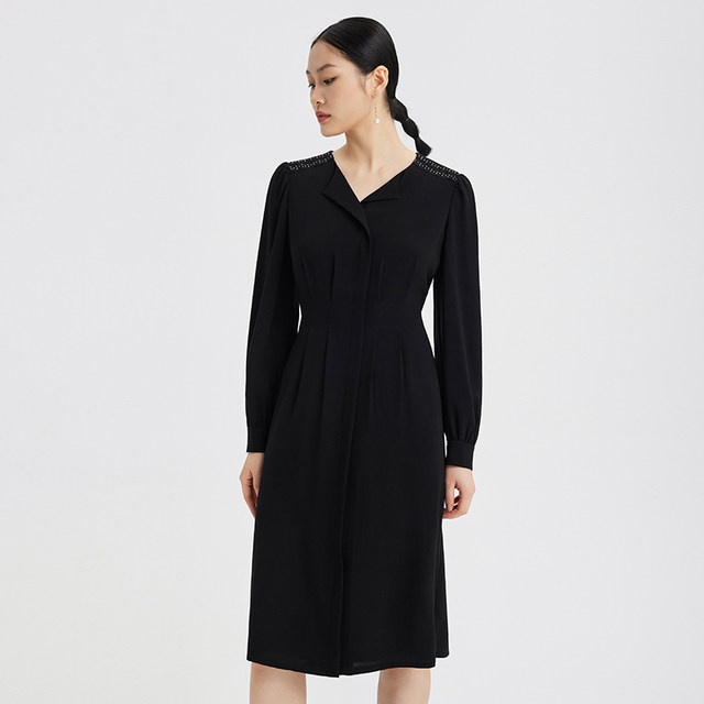 The same style of Ma Tiannu girl spring and summer new V-neck long ...