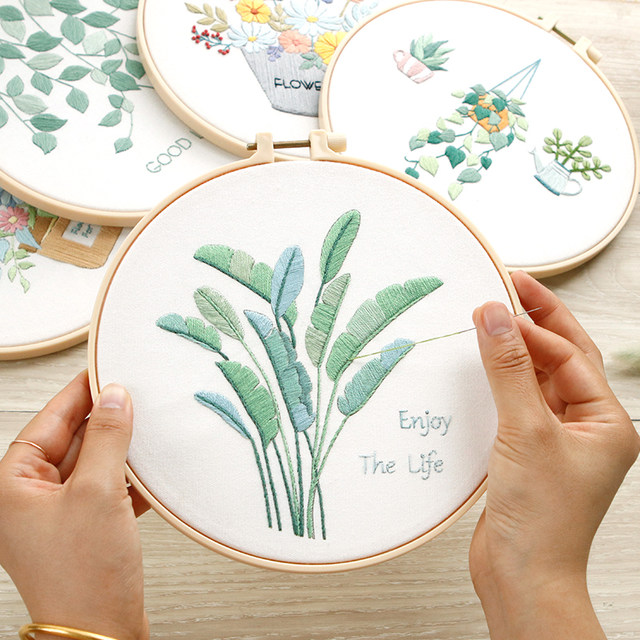 2024 new hand embroidery diy material package students self-embroidery ...