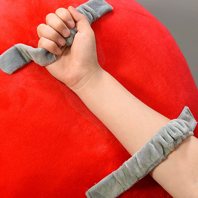 Captain America's shield pillow round shield plush cushion toy doll ...