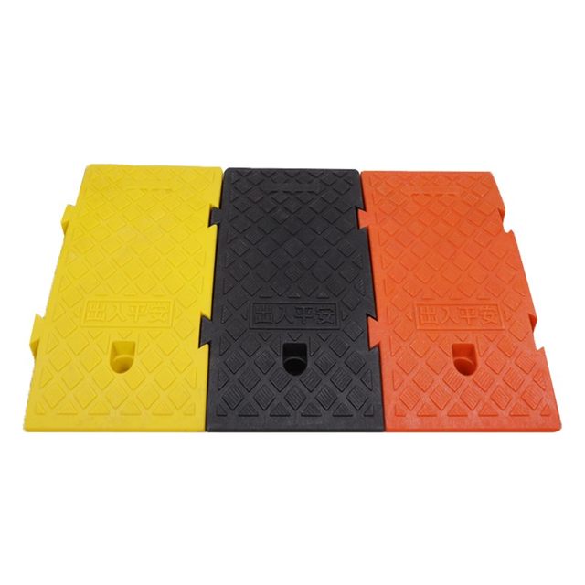 Plastic board plastic ladder on the roadside car side car, electric ...