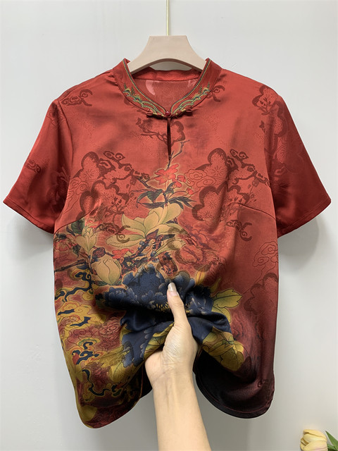 Old lady summer mulberry silk women's short-sleeved T-shirt elderly ...