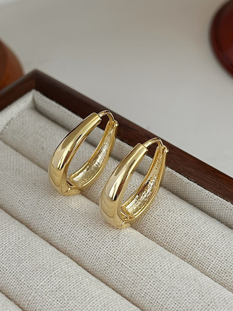 French retro metal plain circle earrings for women's cold style circle ...