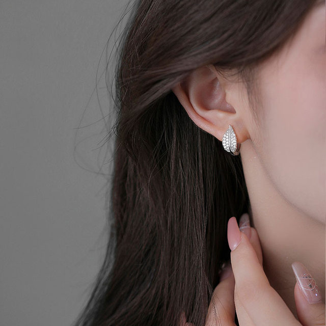 s999 foot silver leaf ear button for women 2025 new super flash plain ...