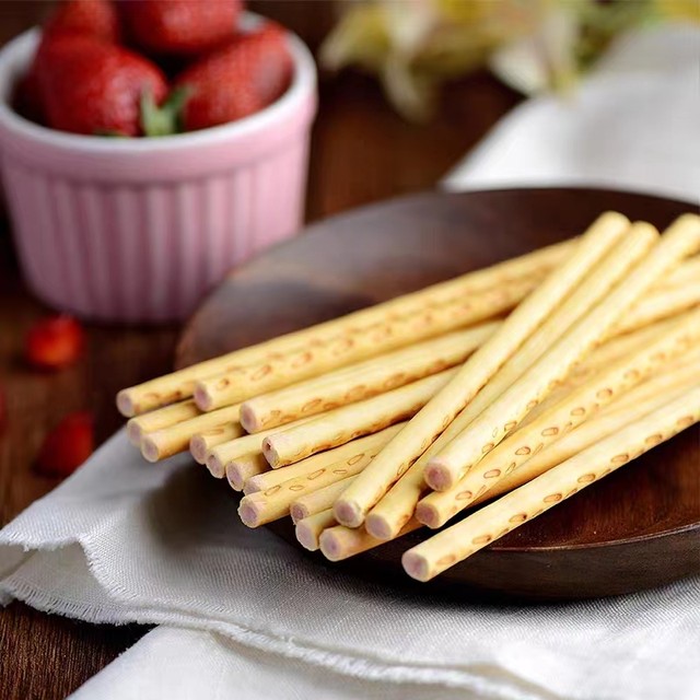 [Special Offer] Glico Pocky Chocolate Cheese Filled Biscuits Popular ...