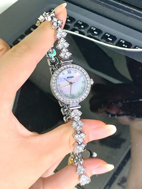 Official Kangor Kangaroo Watch for Women, Light Luxury and Good Look ...