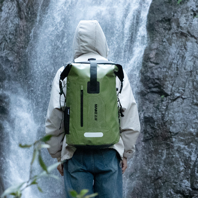MAIKE outdoor waterproof backpack, seaside backpack, swimming ...