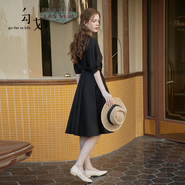 GOFAR outlines the new summer black V-neck slim dress for women with ...