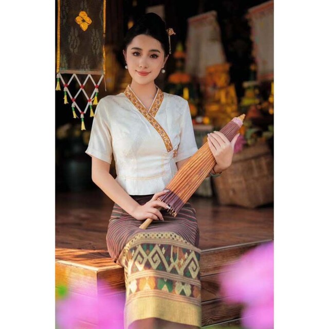 Dai clothing female internet celebrity same style Dai suit Yunnan New ...