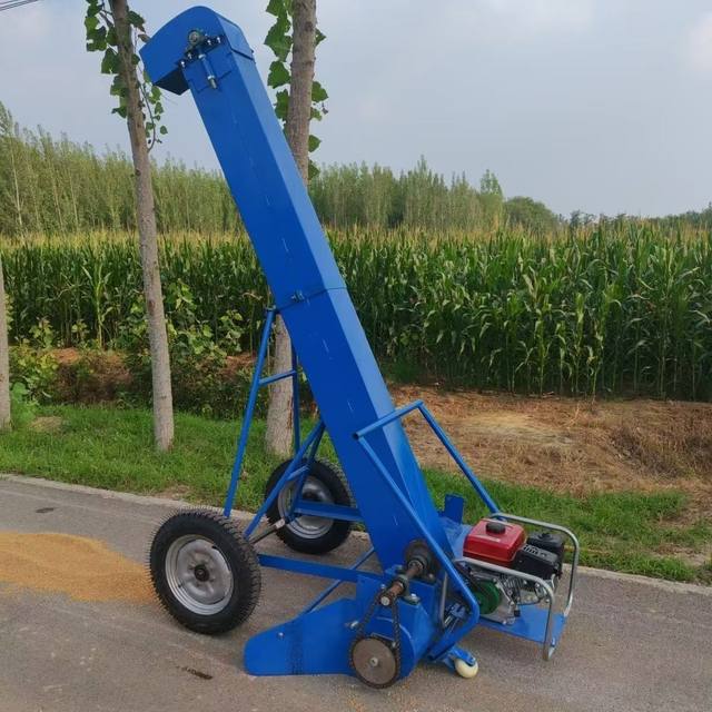 Wheat new corn rice, soybean grain suction locomotive dry road, grain ...