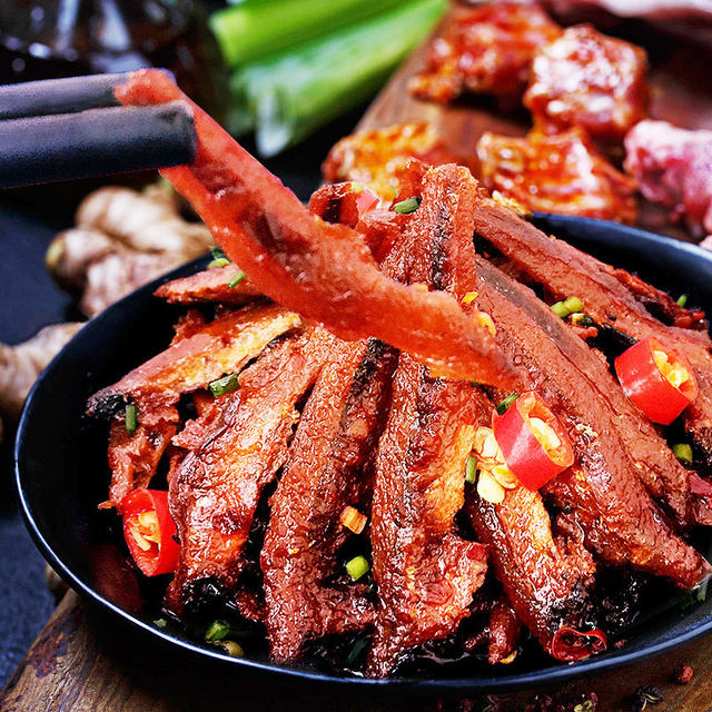 Jinzi small fish 40 packs of spicy and spicy dried deep sea fish small ...