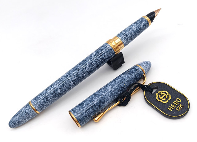 Genuine hero 650 golden pen practice Favorites and fountain pen old ...