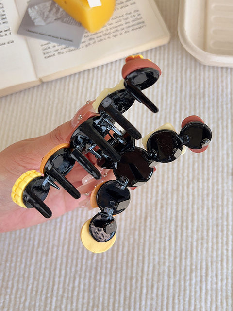 Ah, a geese grabbing female 2024 new spring and summer hair clip, the ...