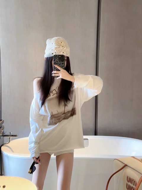 Eva Junjun Jiang high street American printed casual long sleeves off-shoulder bottom missing ...