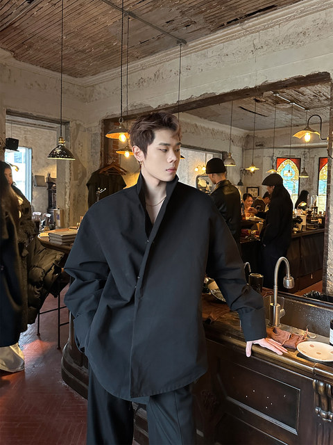 DBW Doublewin Two styles of wearing different styles stand-up collar and wide long-sleeved shirt ...