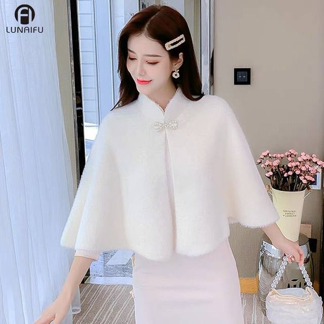 Spring and autumn young improved version of white cheongsam shawl with ...