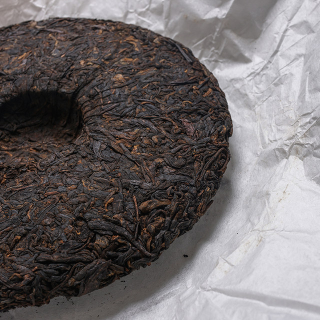 Lifetime Tea Language Menghai Ancient Tree Tea Ripe Tea Yunnan Pu'er Tea Ripe Tea Brown Seven ...