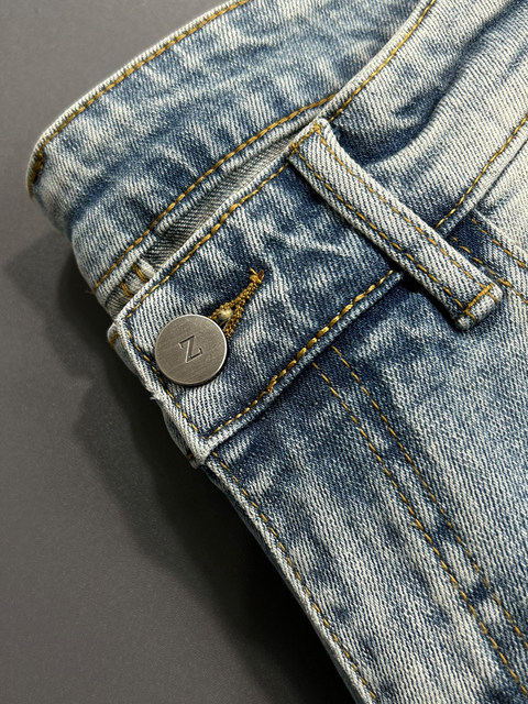 Stretch old light blue slim nine-point jeans for men Korean version ...