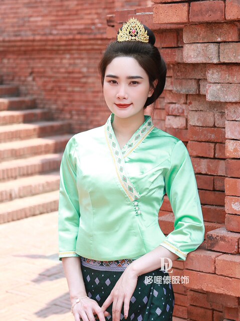 Yunnan version of the Dai Dai clothing women's suit temperament is thin ...