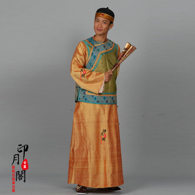 At the end of the Qing Dynasty, the men's gown, a gown, a girch gown ...