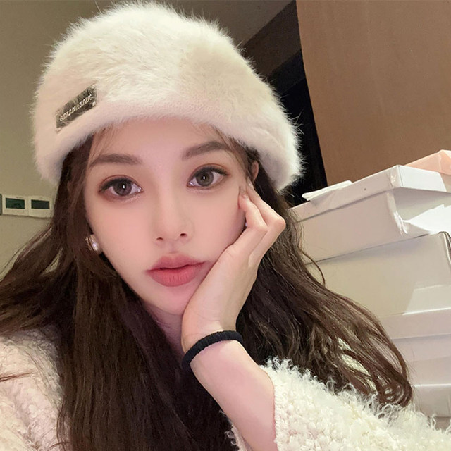 Japanese Rabbit Mao Bell hat girl in autumn and winter faces, small ...