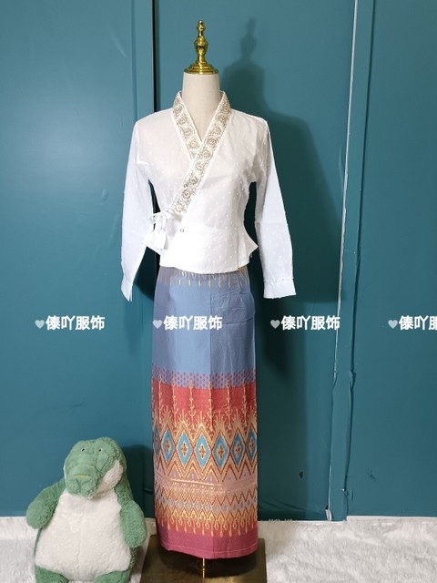 Xishuangbanna's new Dai clothing female blooming dress long skirt work ...
