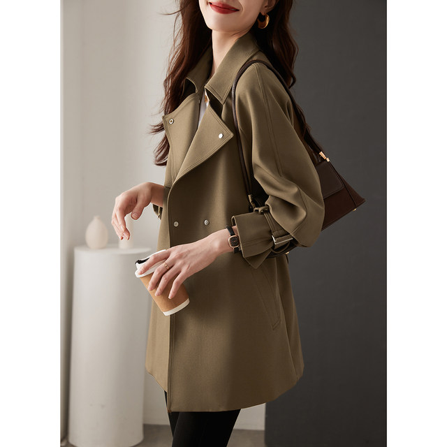 Mohan Yimei windbreaker with button design on the back, versatile ...