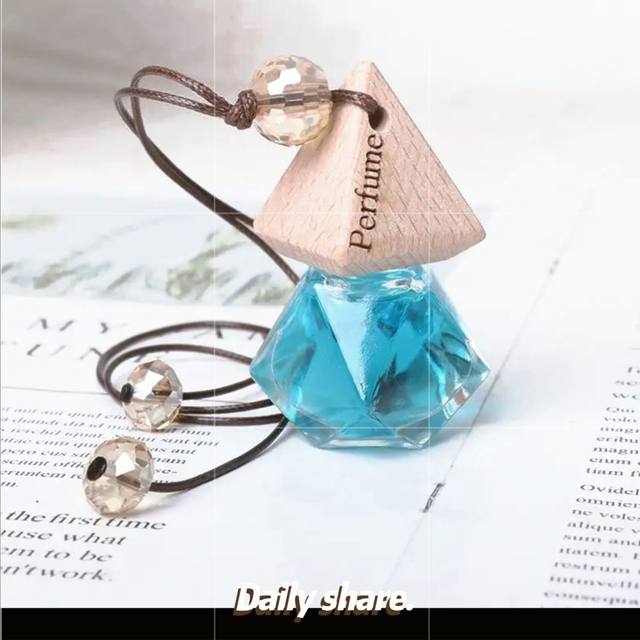Car perfume aromatherapy pendant car pendant long-lasting light ...