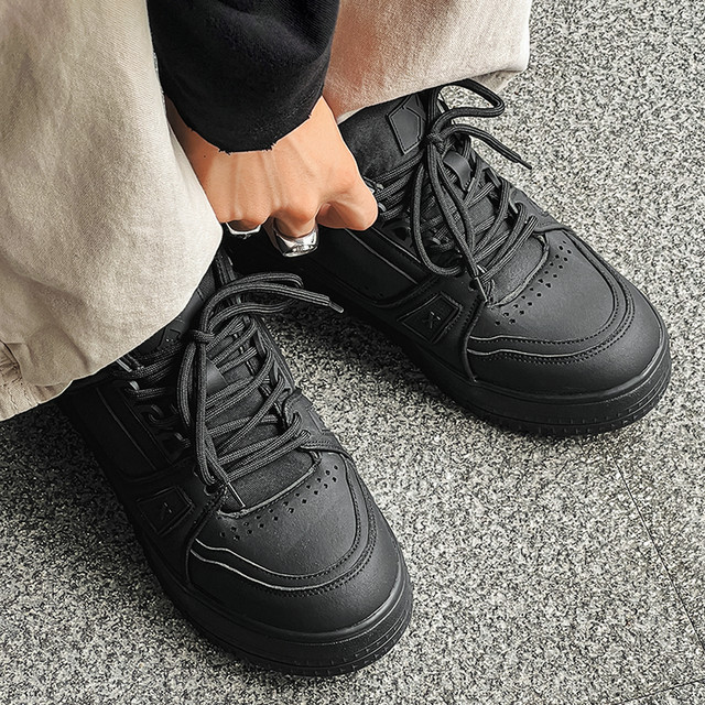 Bread shoes men's shoes trend black board shoes full black versatile ...
