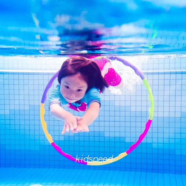 Children's water toys, students' underwater breath-holding training ...