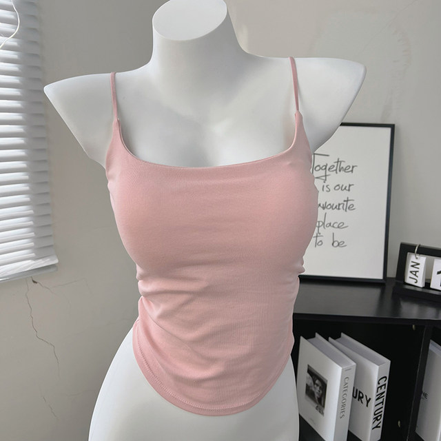 American small camisole female wears chest pads, beautiful back, chest ...