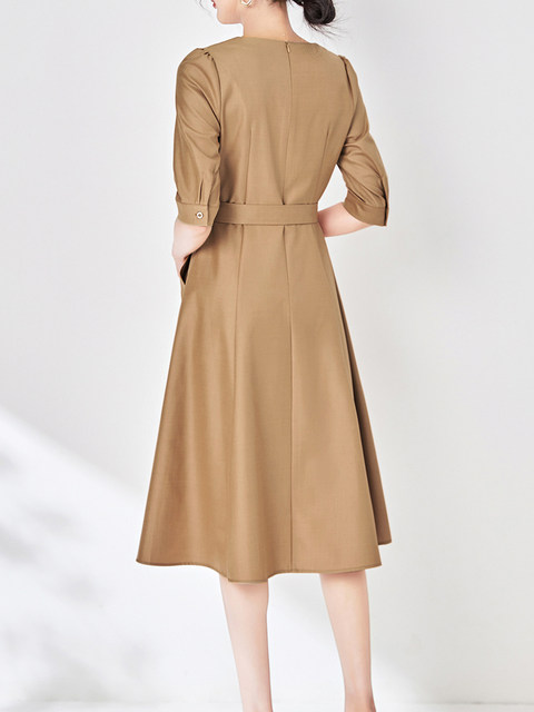 Professional Temperament Commuter Dress, Intellectual, Dignified ...