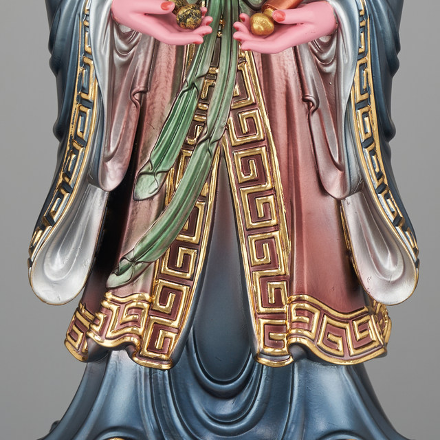 The statue of Jiang Ziya, who lives in the world, beats the gods with a ...