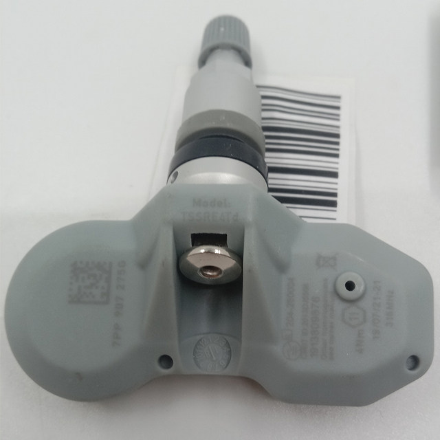 Suitable for 05-10-12-18 Audi A8L A8 original tire pressure detector ...