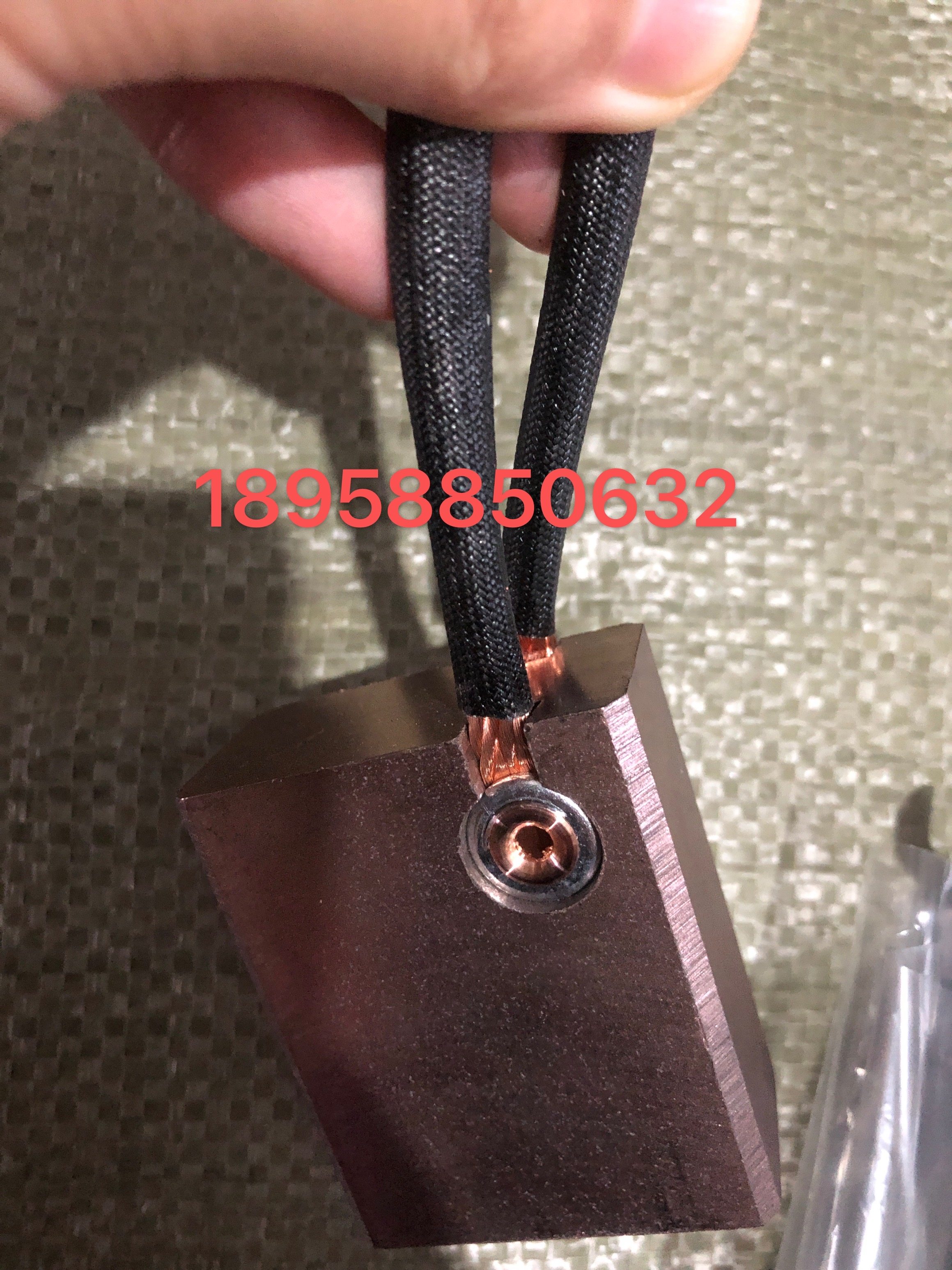 Bàn chải than Wanchuang J164 - Phụ kiện máy hàn hồ quang Argon