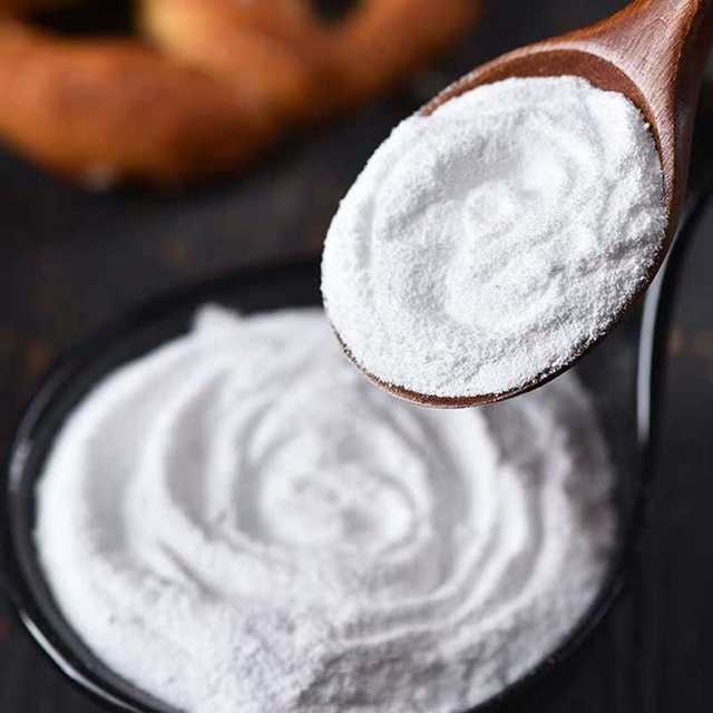 Baked forest baking alkali BrezenDip baking alkali water bread baking ...