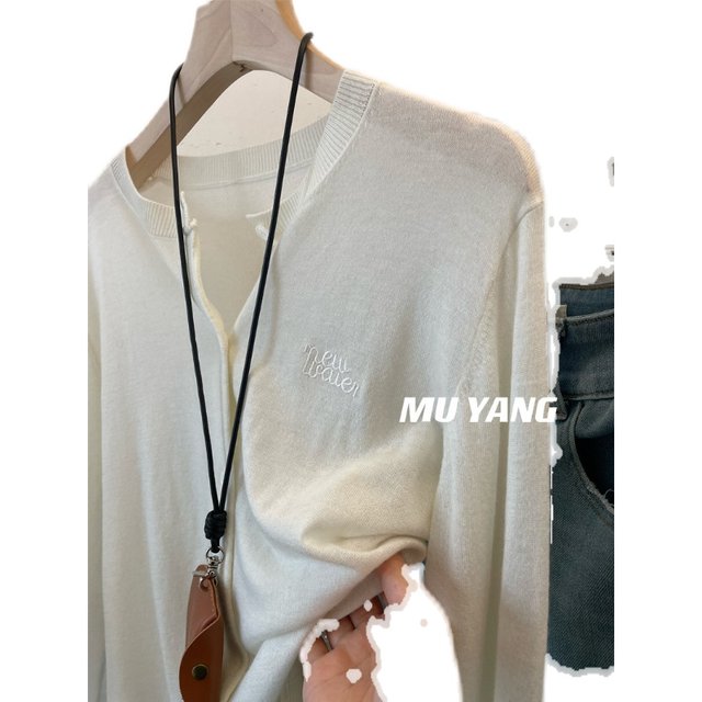 Soft and skin-friendly ~ Korean small letter embroidered thin wool long ...