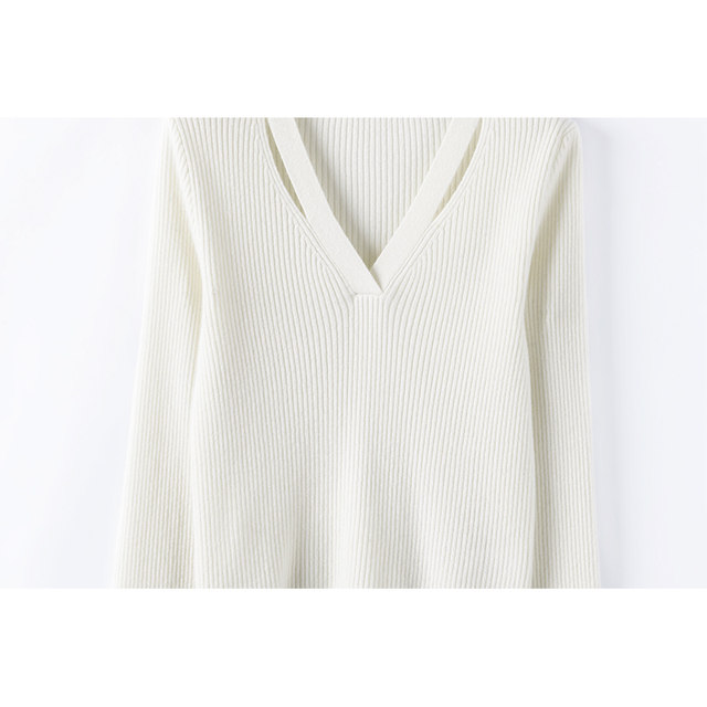Effects of the upper body ~ V -neck cutout knit cashmere sweater 2024 ...