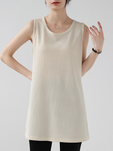 Round neck mid-length vest for women with slit hem and sweater layered ...