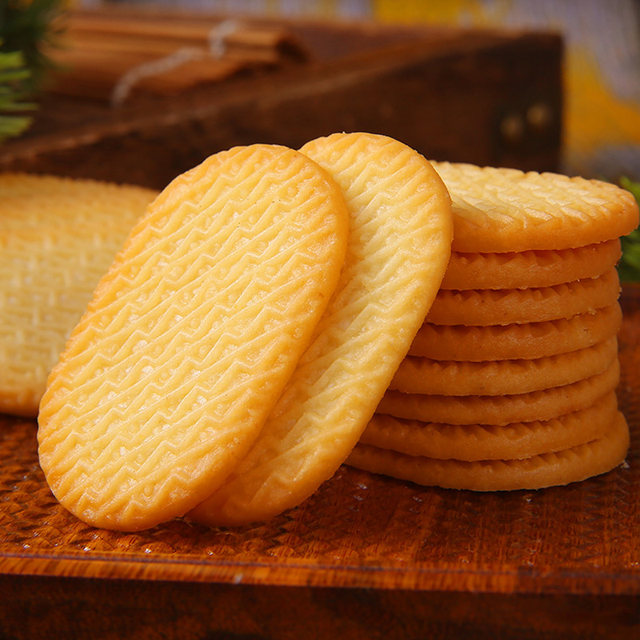 Salted onion flavored crispy biscuits for breakfast, full office onion ...