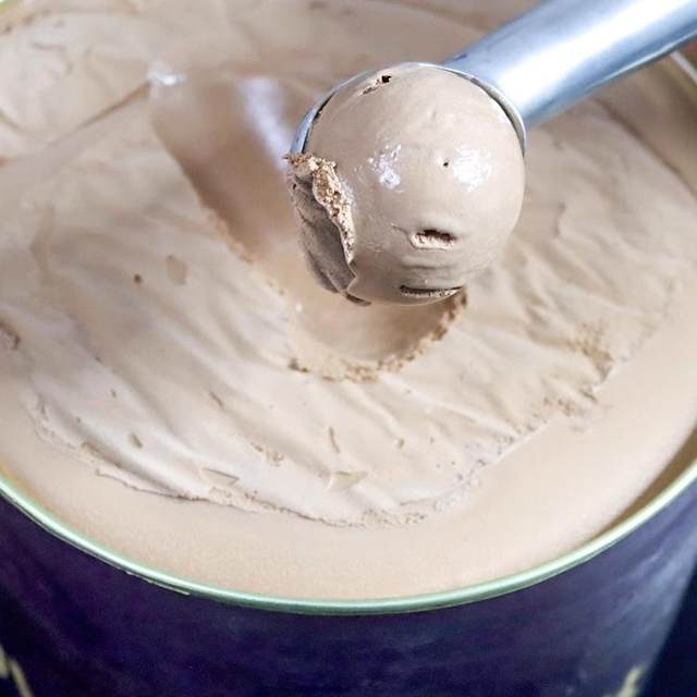 Eight Hippie Ice Cream 6.2kg Big Barrels Commercial Digging Ice Cream ...