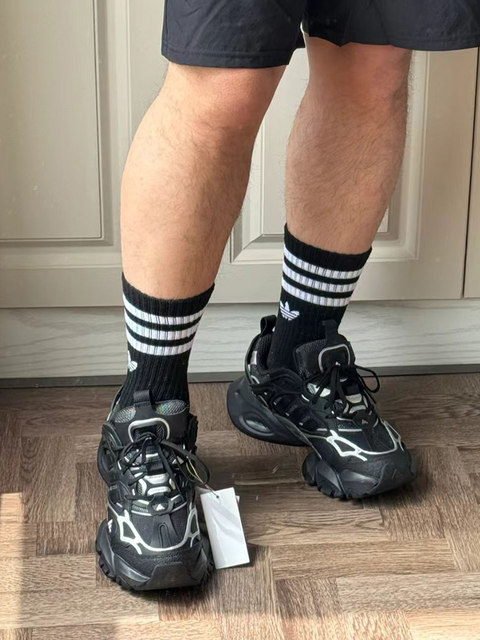 adidas/Adidas XLGRunner Deluxe men and women light sneakers heightened ...