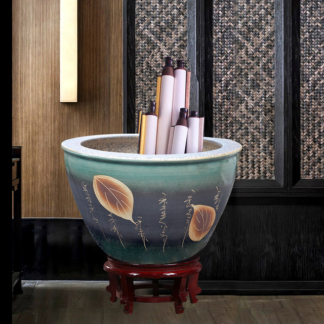 Ceramic fish tank, fish tank, balcony, water lily, lotus tank, outdoor ...